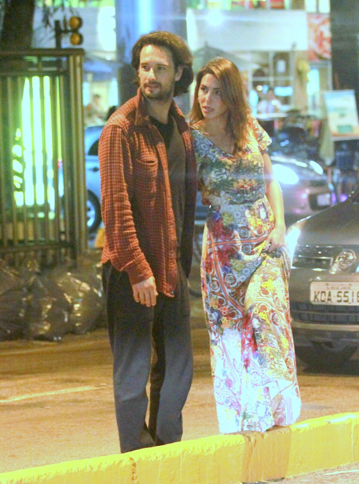 Foto Rodrigo Santoro e a nanorada Mel Fronckowiak passearam no shopping da Gávea Zona Sul do