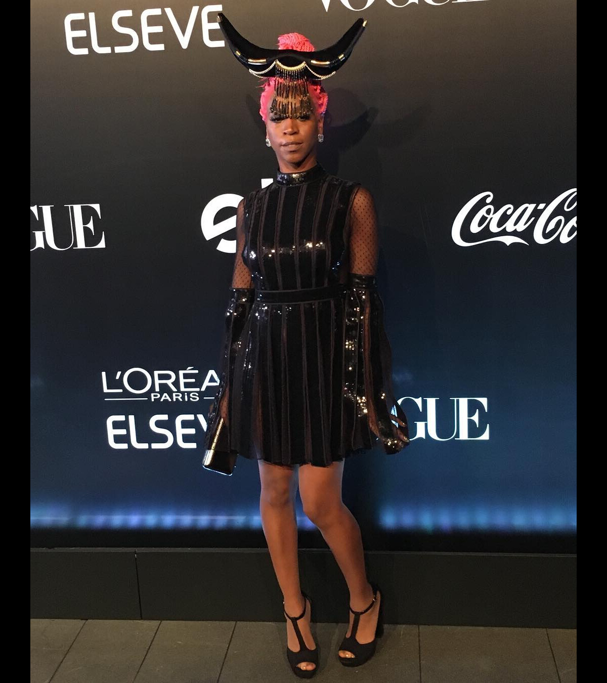 Foto: Karol Conka ama inovar! A cantora usou chifres para completar seu ...