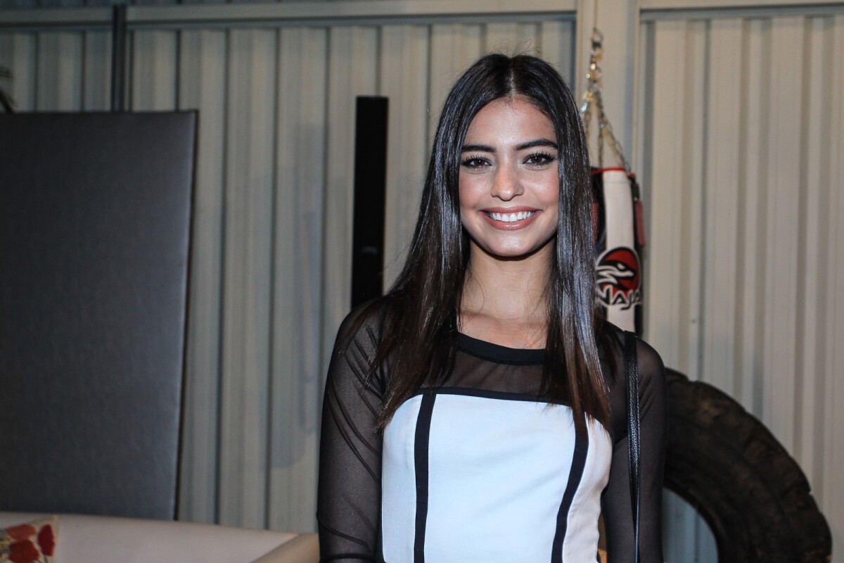 Foto: Na coletiva de Malhação, Cynthia Senek usou batom nude com a ...