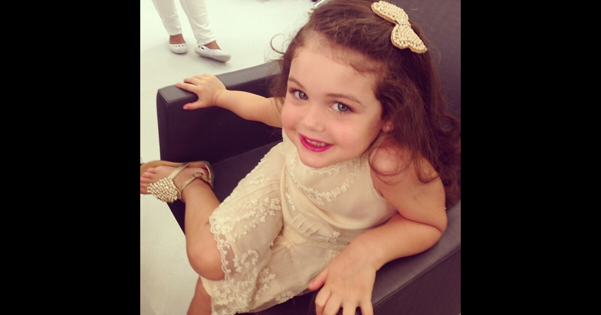 Maysa, filha de Jayme Monjardim e Tânia Mara, tem dia de beleza com ...