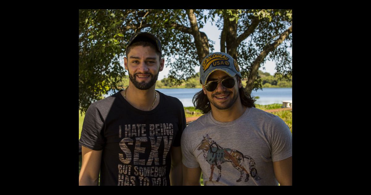 Mariano faz dupla com o cantor Munhoz - Purepeople