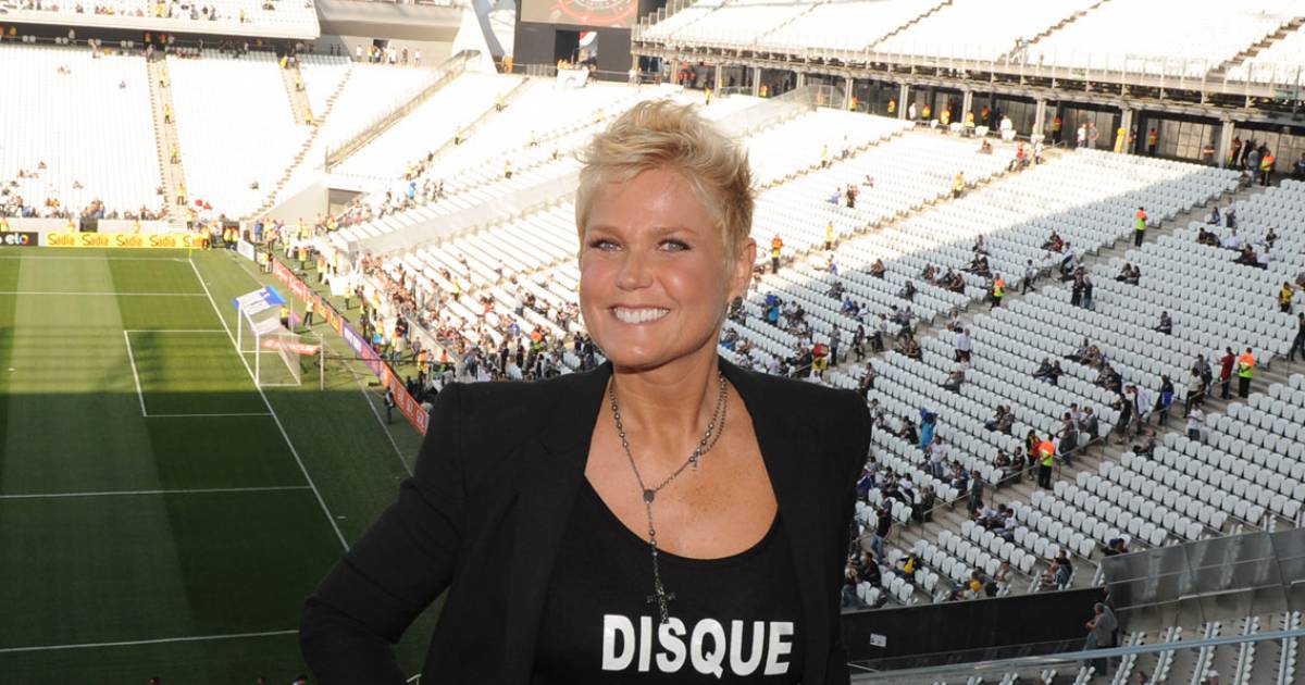 Xuxa lança campanha na inauguração da Arena Corinthians, em São Paulo ...