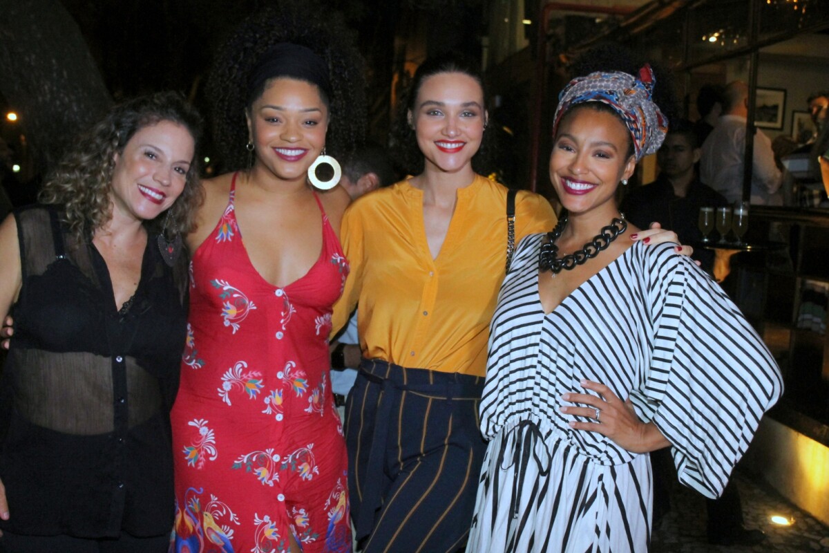 Foto: Maíra Charken, Juliana Alves, Débora Nascimento e Sheron Menezzes ...