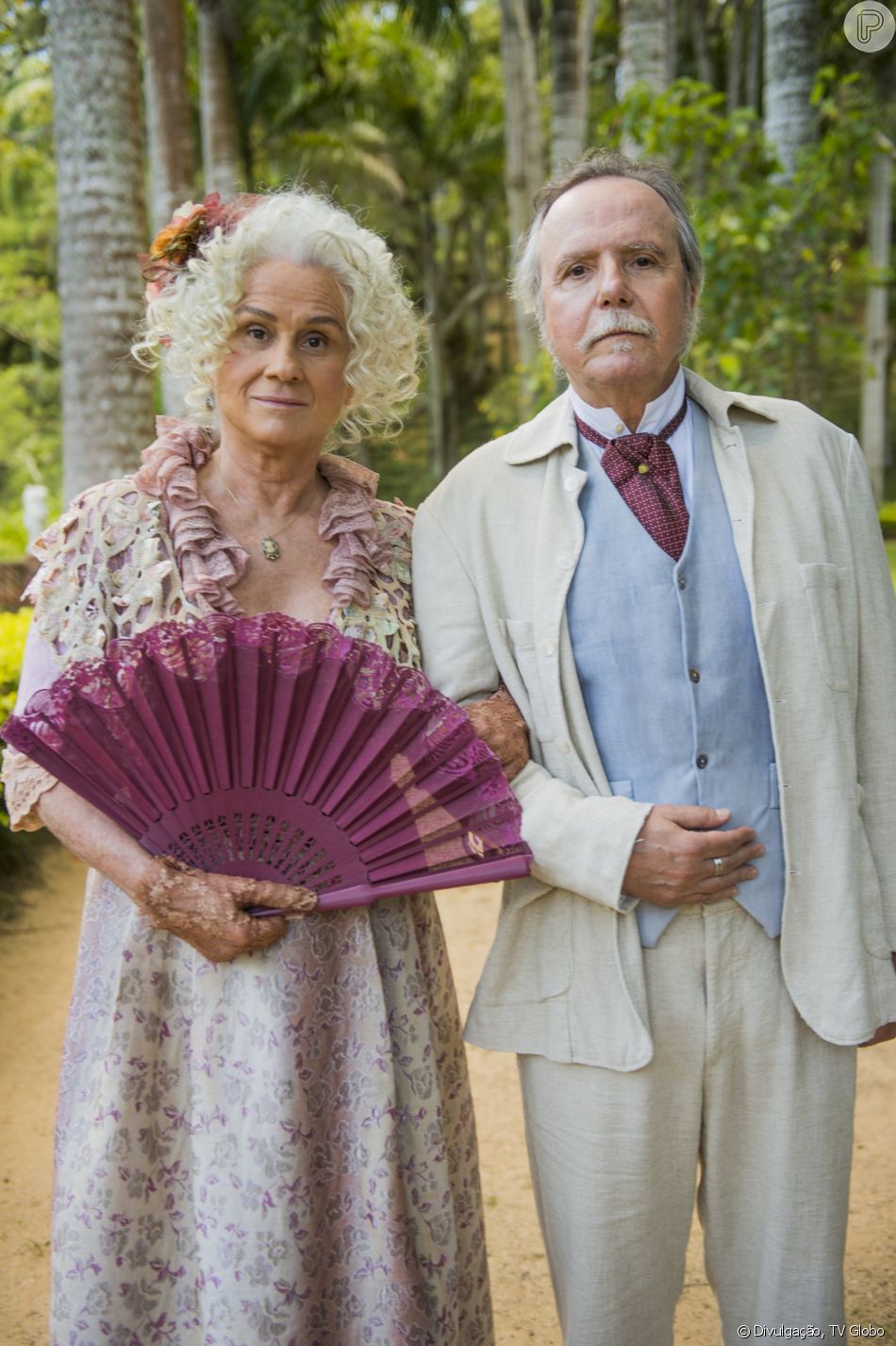 Felisberto (Tato Gabus Mendes) se preocupa com a filha Lídia (Bruna ...