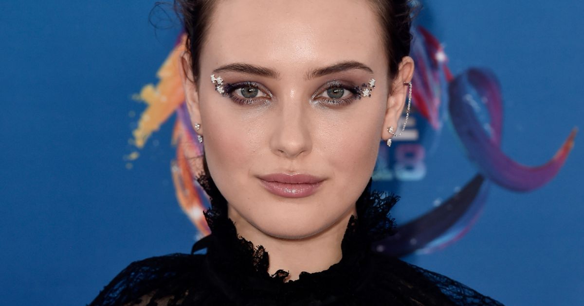 Katherine Langford completou look com joias Anita Ko & Beladora. Para ...