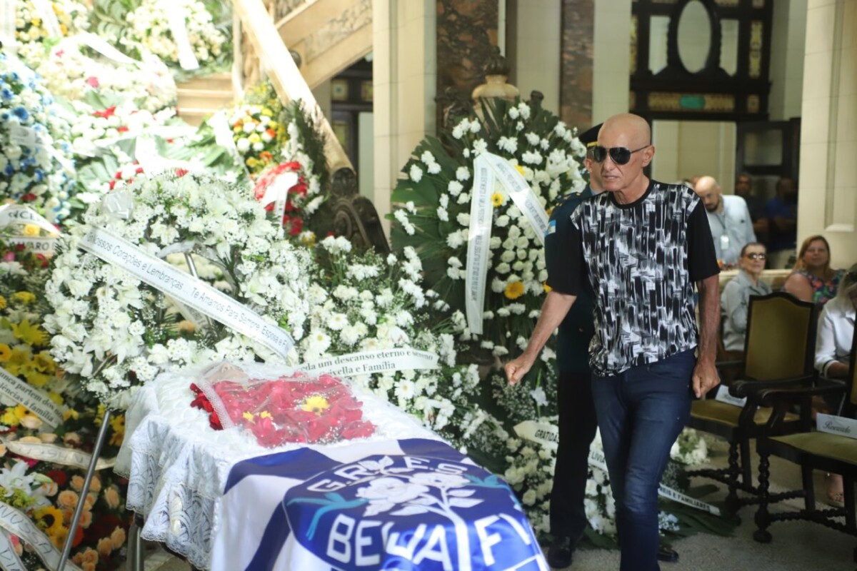 Foto: O repórter e apresentador Amin Khader, companheiro de emissora de ...