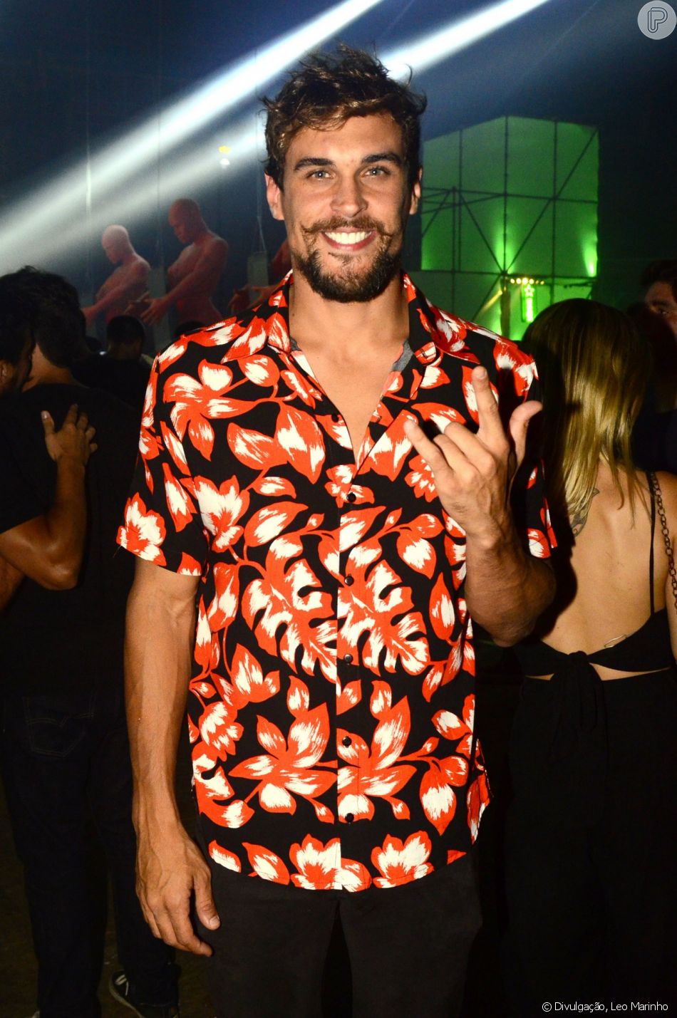 Felipe Roque também esteve em festa na noite deste domingo, 5 de maio ...