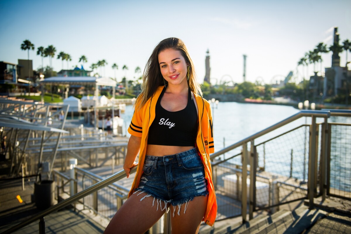 Foto: Laryssa Ayres assumiu namoro com Maria Maya no Carnaval de 2019 ... Foto: Laryssa Ayres assumiu namoro com Maria Maya no Carnaval de 2019 ...