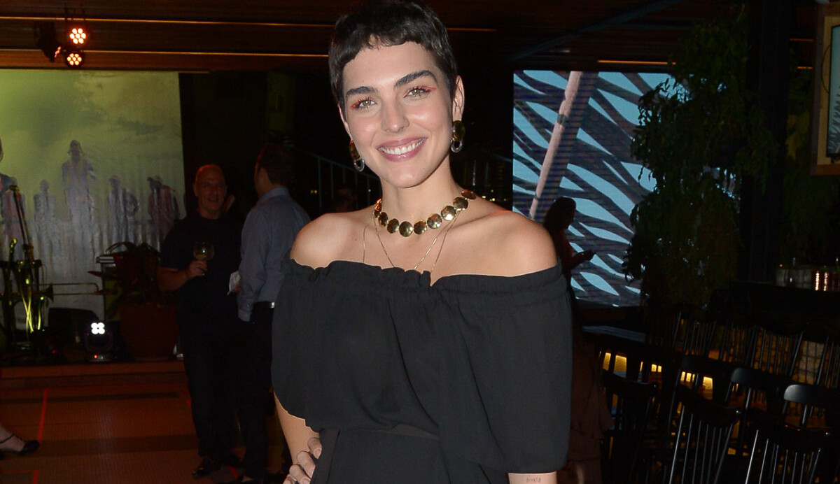 Foto: Sheron Menezzes e Júlia Konrad prestigiam o lançamento da coleção ...