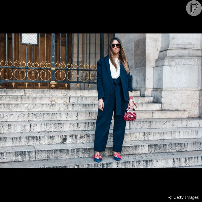 Moda verão 2020: o terno oversized também carrega um visual anos 80 ...