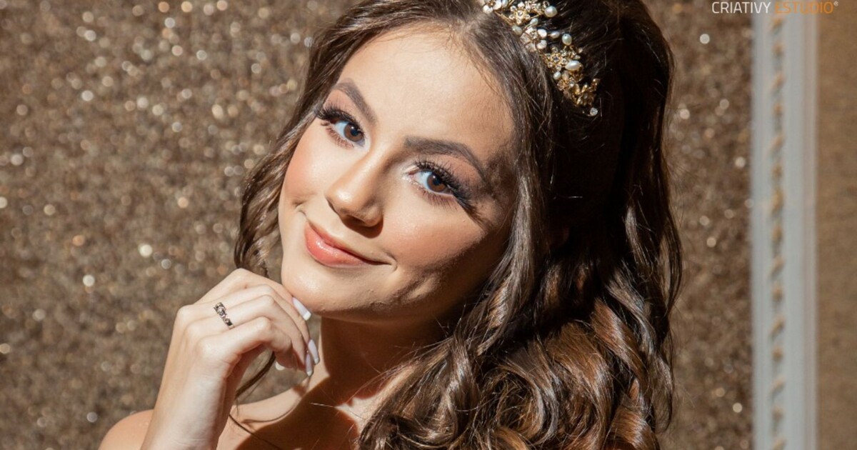 15 anos de Bela Fernandes tem festa em castelo e 170 mil pedras em três ...