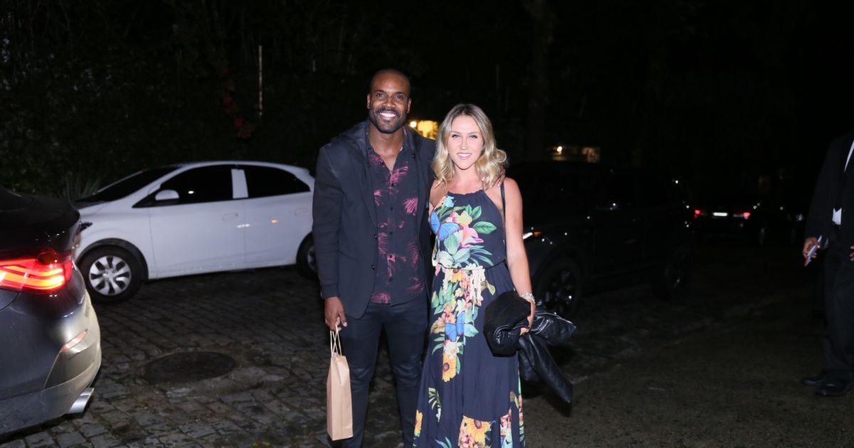 Aline Becker é nutricionista e musa fitness - Purepeople