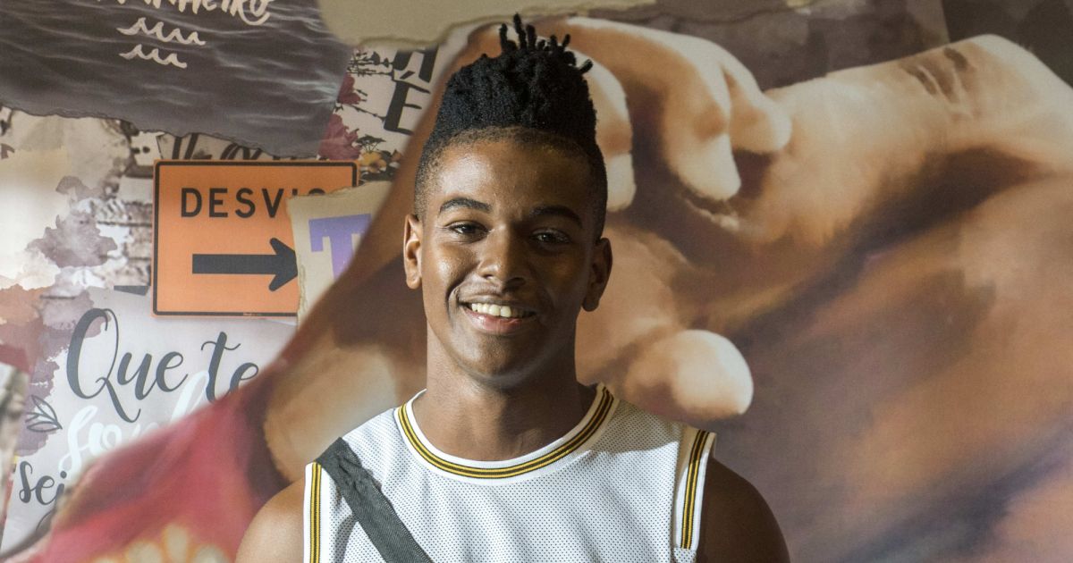 Camelo (Ronald Sotto) decide parar de cantar rap para dedicar-se aos ...