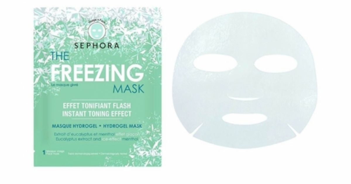 A The Freezing Mask, da Sephora, é feita de hidrogel azul-gelo com ...