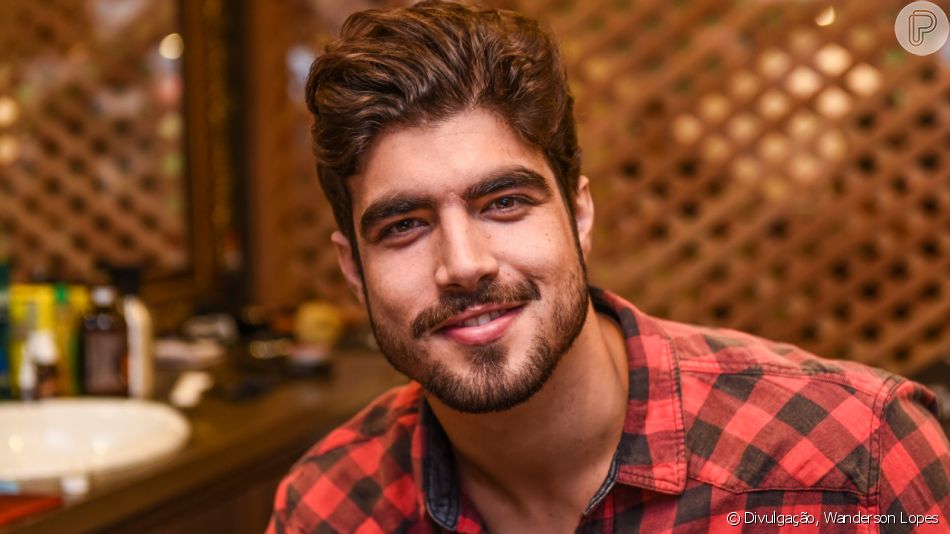 Caio Castro revela intimidade em cenas de novela em vídeo com Giovanna ...