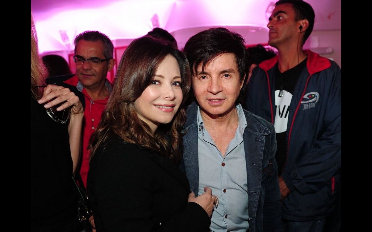 Foto: Noely e Xororó são os pais de Sandy e Júnior - Purepeople