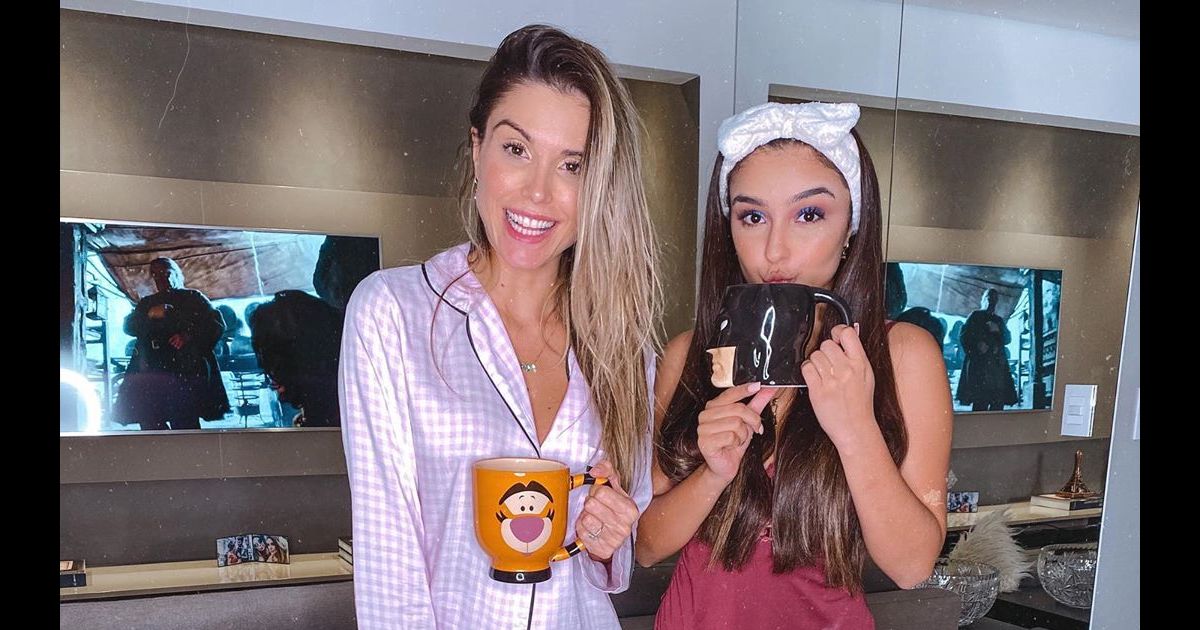 Flavia Viana é mãe de Sabrina, de 17 anos - Purepeople