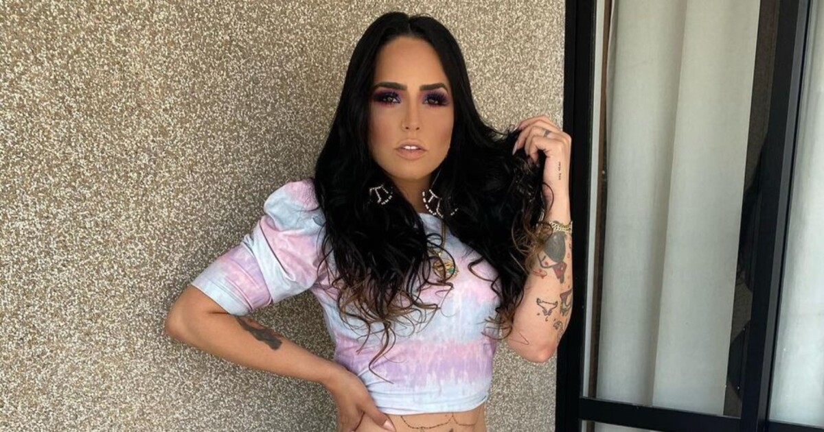 Perlla posta primeira foto com milionário de 23 anos após assumir ...