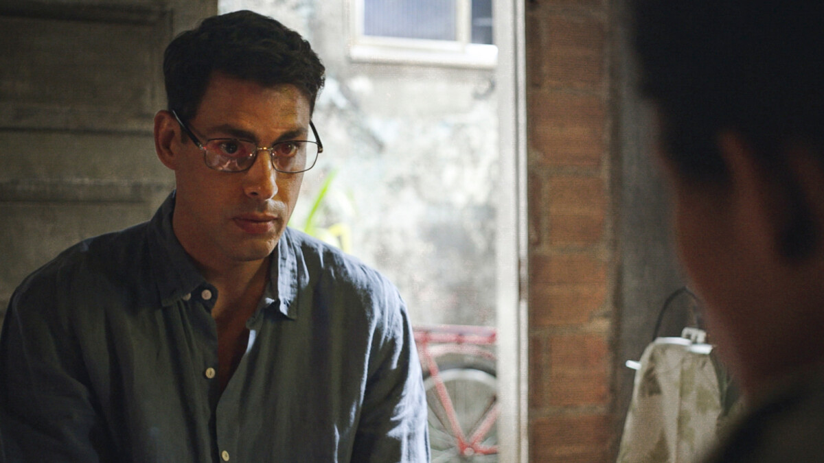 Vídeo: Novela 'Um Lugar ao Sol': Christian/Renato invade casamento de ...