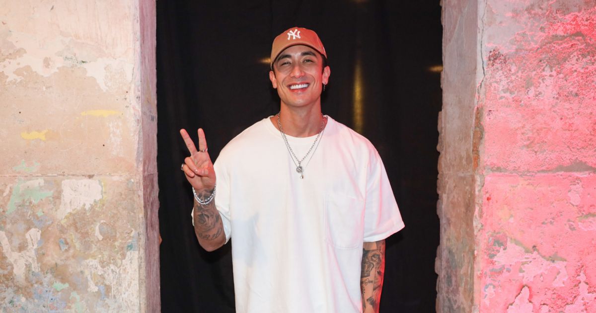 O cantor Daniel Caon também esteve na plateia - Purepeople