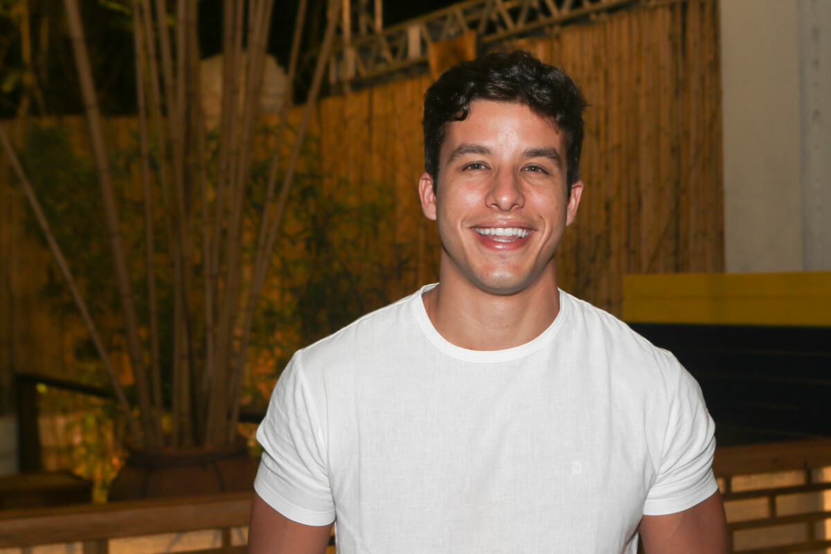 Foto: Ricky Tavares prestigiou o aniversário de Larissa Manoela ...