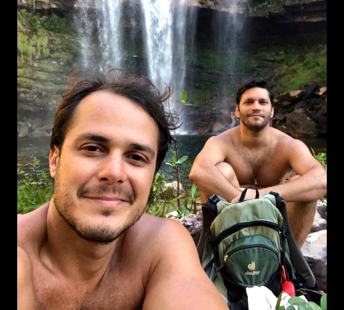 Foto: Armando Babaioff e Victor Novaes estão juntos há 10 anos - Purepeople