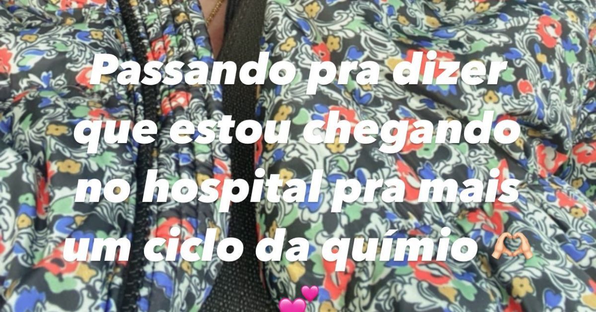 Simony passa por mais um ciclo da quimioterapia nesta terça-feira (23 ...