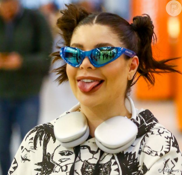 Gkay: influenciadora faz combinação inusitada em look para viajar ...