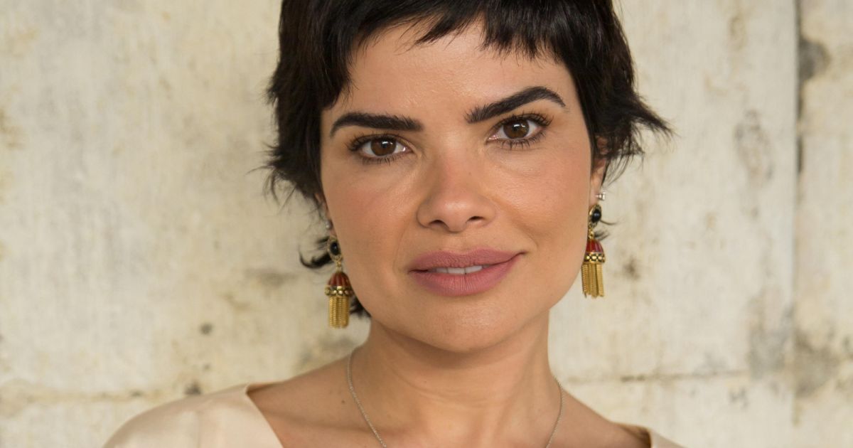 Leonor (Vanessa Giácomo) se muda para o Rio de Janeiro abalada com ...