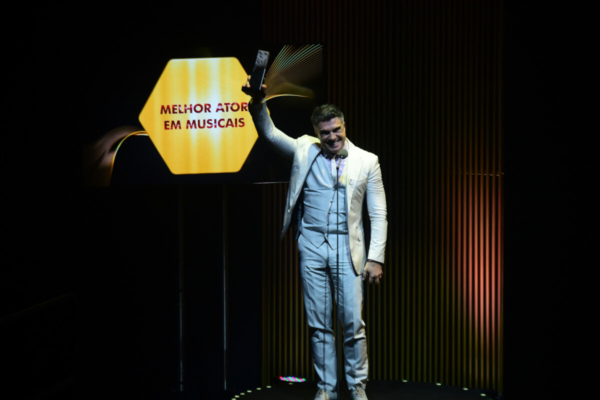 Foto: Jarbas Homem de Mello levou troféu na categoria Melhor Ator em ...