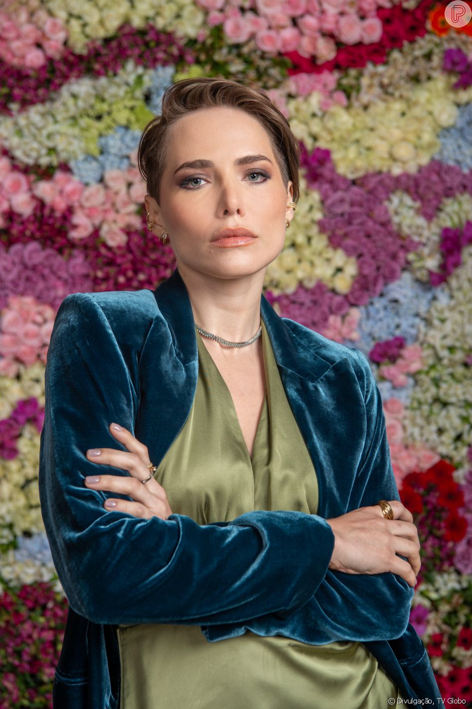 Cabelo curto raspado na lateral: como copiar o corte sidecut de Leticia ...