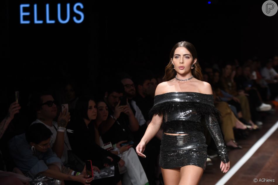 São Paulo Fashion Week: Jade Picon surge com cabelo molhado, tendência ...