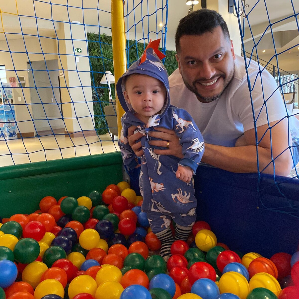 Foto: Andressa Urach vai levar marido à Justiça alegando que ele ...