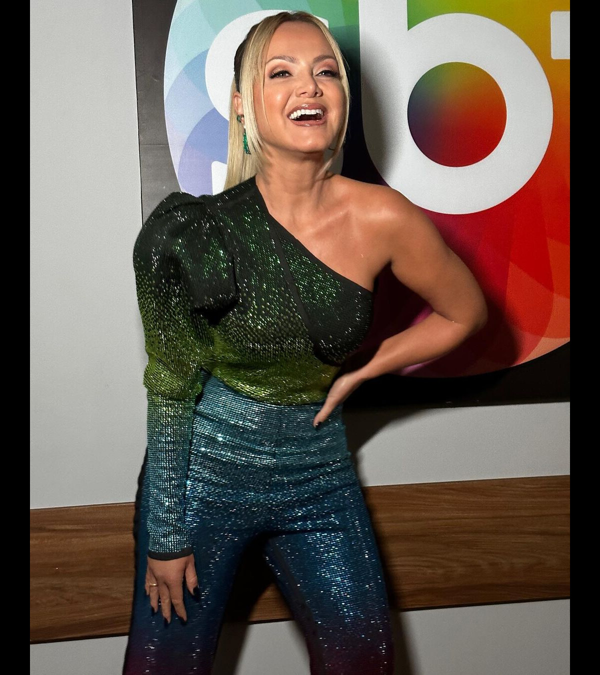 Foto: Eliana é a única mulher a comandar um programa de auditório ...