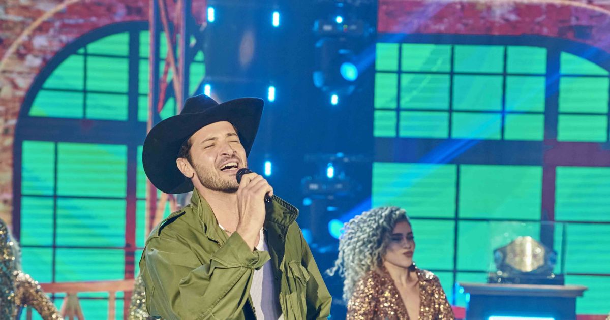 Leandro Lima tem 40 anos é ator e cantor e foi escalado para a novela ...