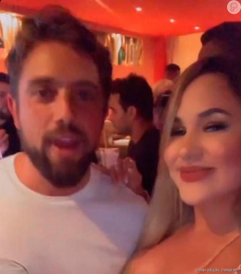 Fotos: Rafael Cardoso troca beijos com modelo em boate do Rio após fim ...