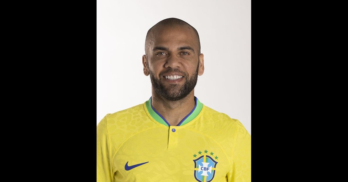 Caso Daniel Alves: jogador passou pela denunciante enquanto ela tentava ... Caso Daniel Alves: jogador passou pela denunciante enquanto ela tentava ...