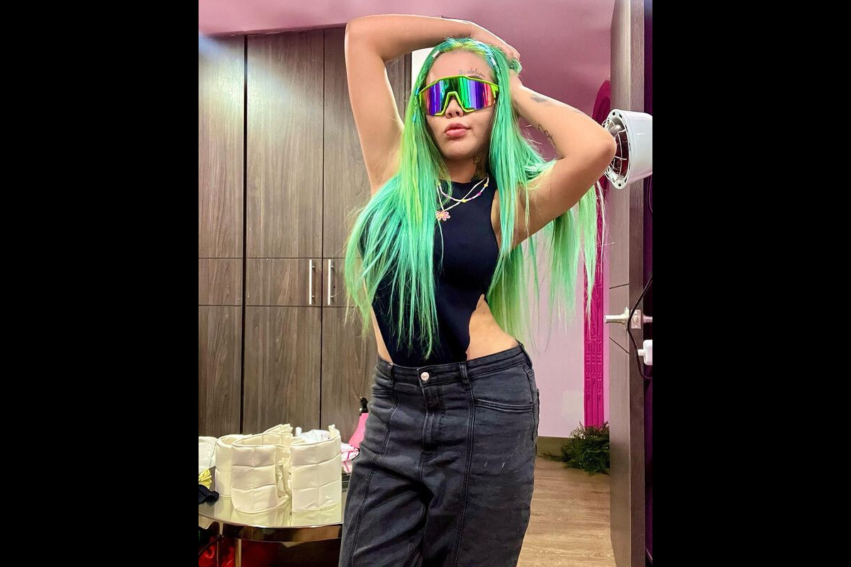 Foto: Além de influenciadora, Yina trabalha como DJ. - Purepeople