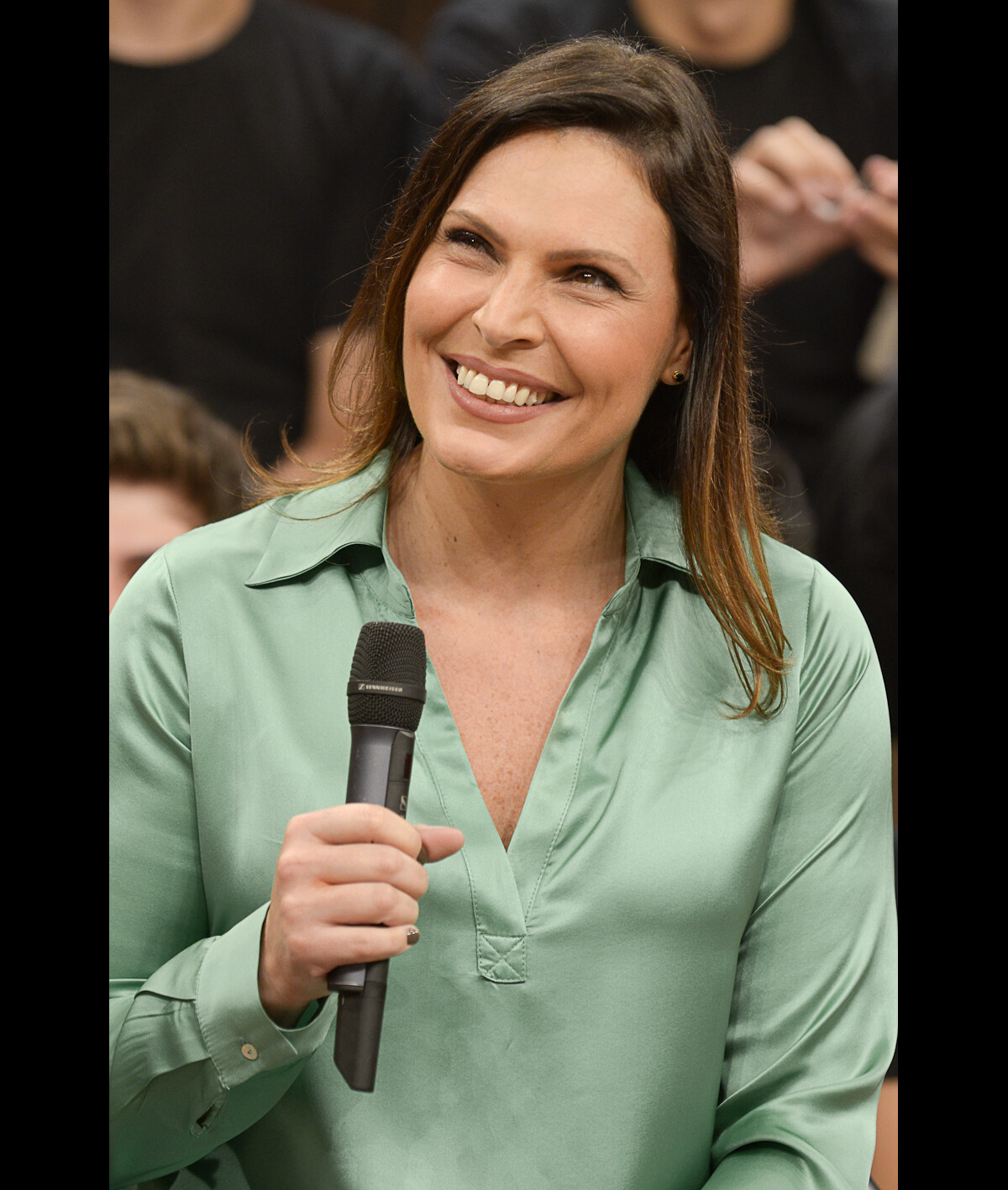 Foto: Laura Muller aproveitou enquanto esteve no 'Altas Horas' e ...