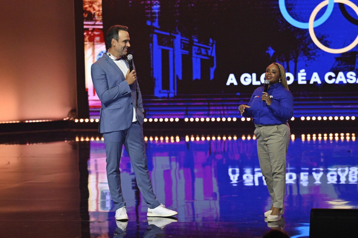 Foto: Tadeu Schmidt, diante do BBB, se tornou o apresentador da Globo ...
