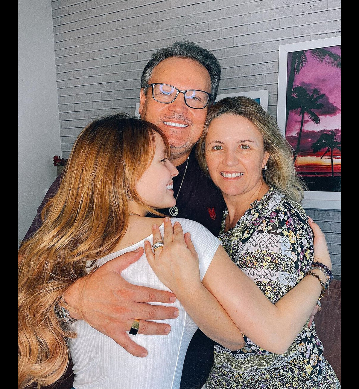 Foto: A briga entre Larissa Manoela e os pais, Silvana Taques e ...