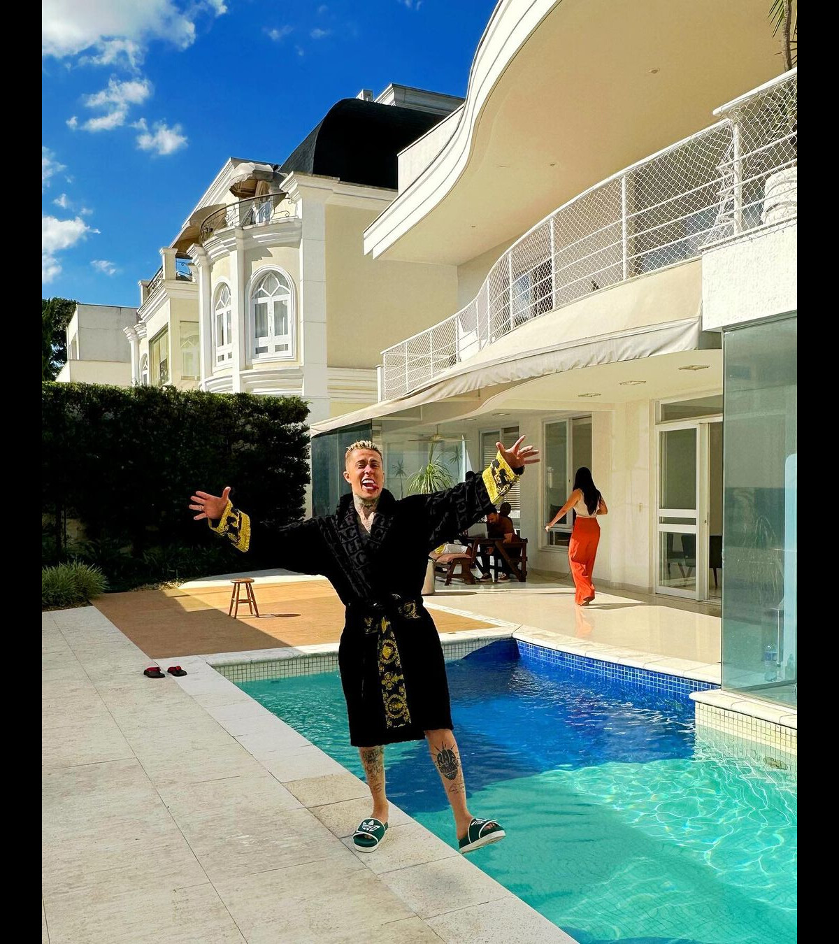 Foto: MC Daniel tem cinco casas, uma delas no Rio de Janeiro, onde é vizinho de Gabigol e Jade ...