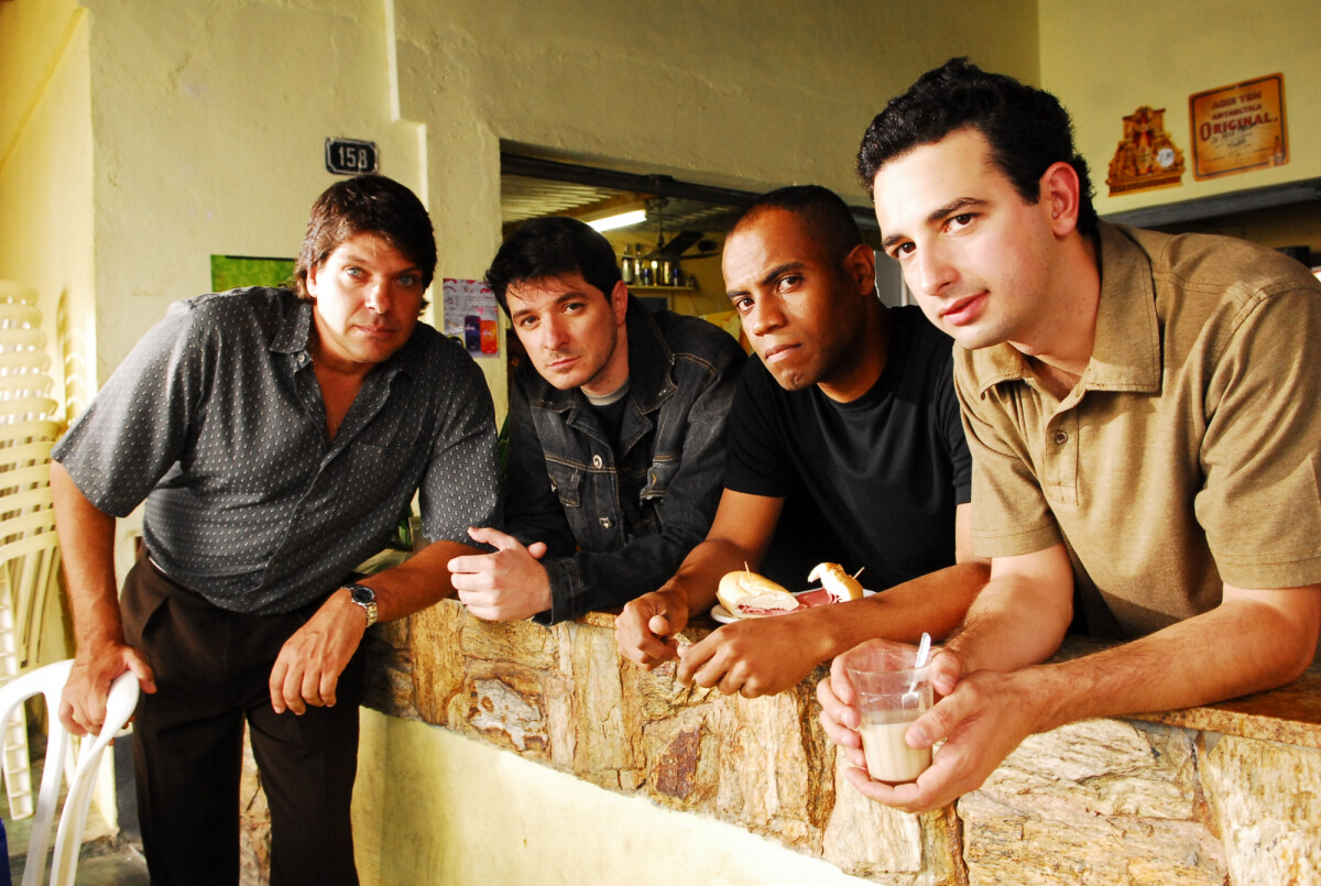 Foto: Teobaldo (Roberto Battaglin), Carlío (André Delucca), Peninha ...