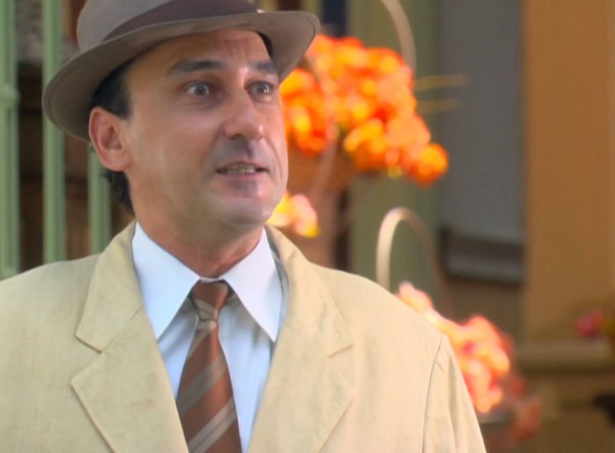 Foto: Charles Myara em cena da novela 'Alma Gêmea' - Purepeople