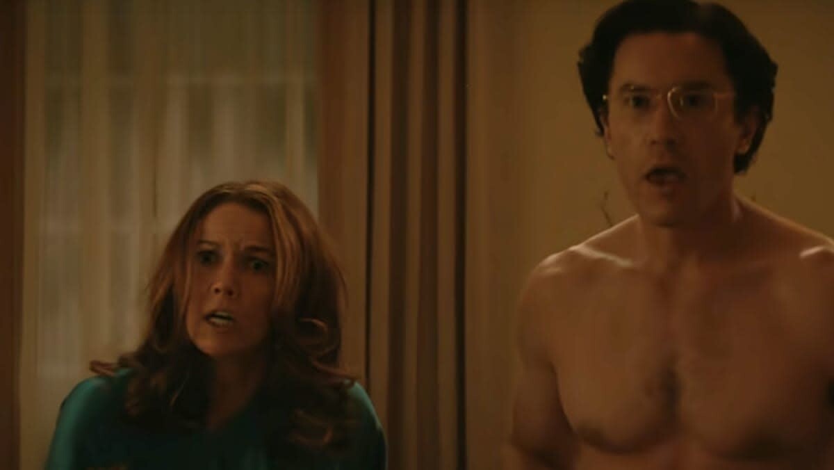 Foto: Na cena, Raymond está mantendo relações sexuais com Martha Croker ...