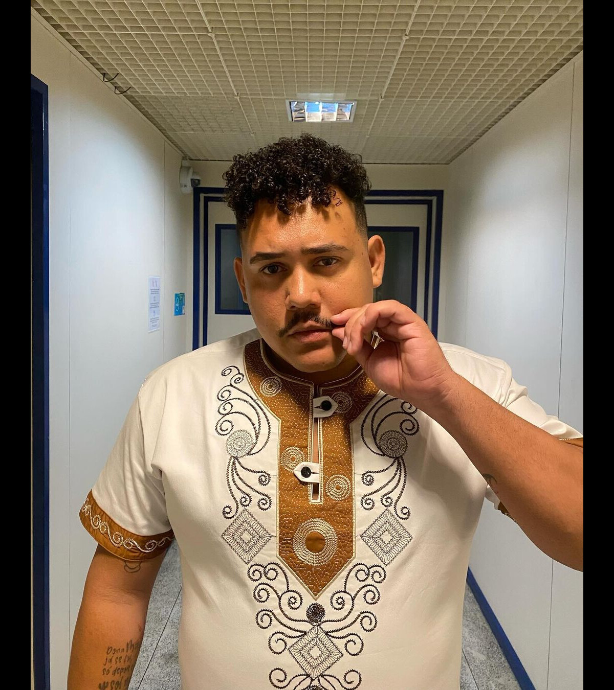 Foto: Lucas Buda, participante do 'BBB 24', pode ser pai do filho de ...