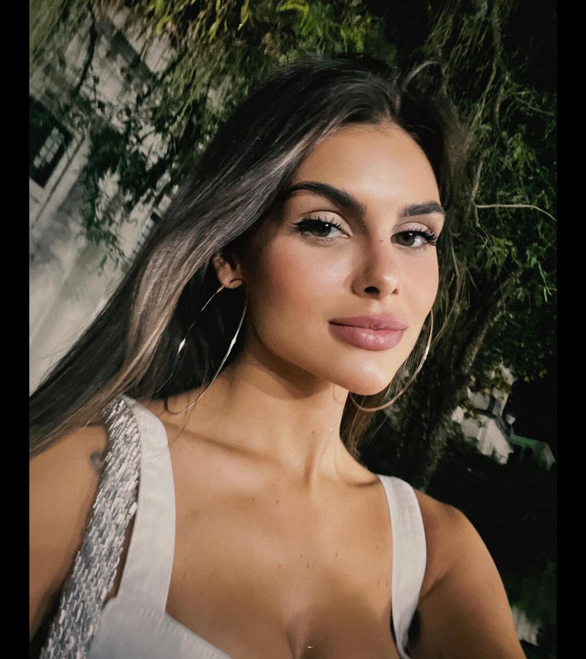 Foto: A modelo Amanda Kimberlly preparou uma festinha íntima neste sábado (03) para celebrar o ...