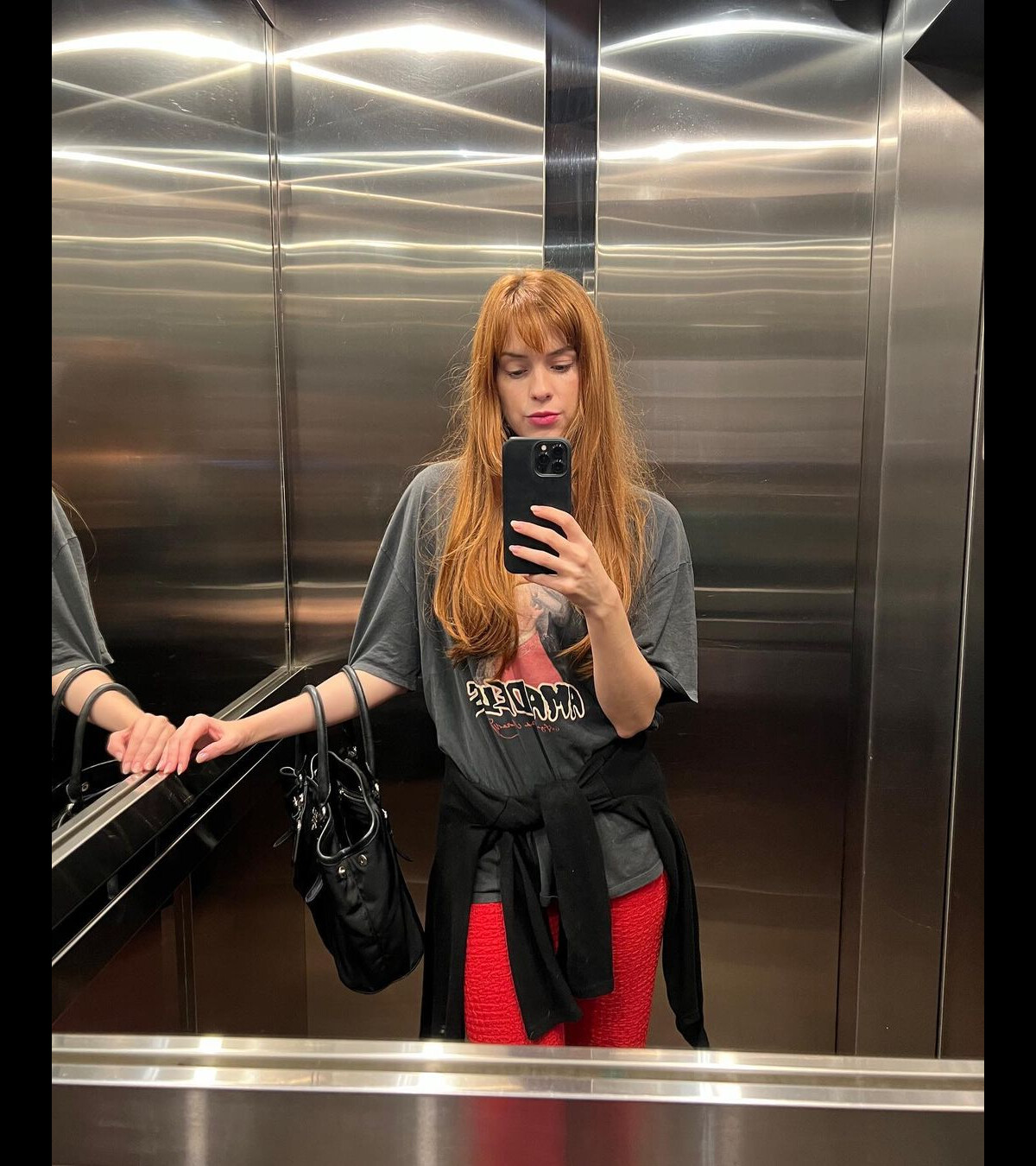 Foto: A atriz Sophia Abrahao também adora usar franjas. - Purepeople