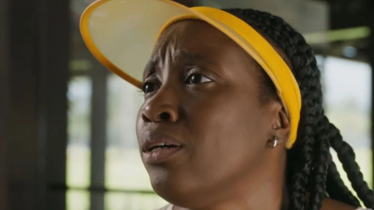 Foto: Dhu (Ivy Souza) conhece Leo Caravelli (Nill Marcondes) em Mania ...