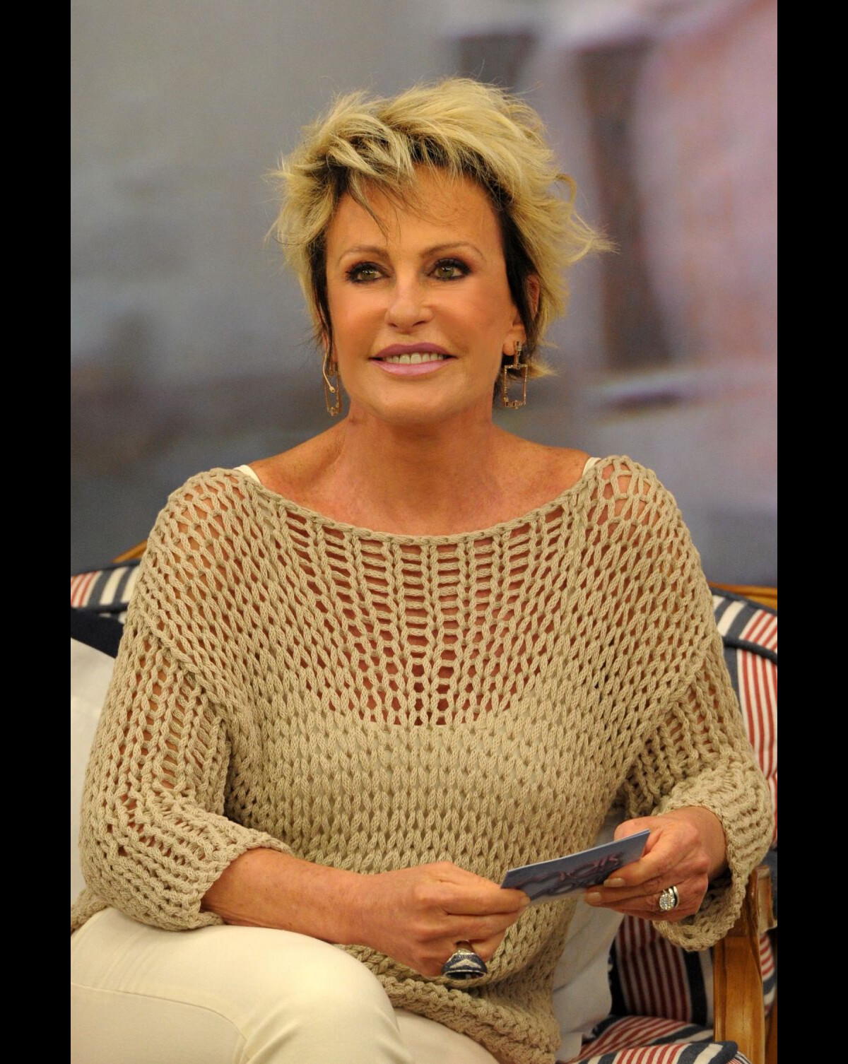 Foto: Ana Maria Braga levou cinco pontos na boca - Purepeople